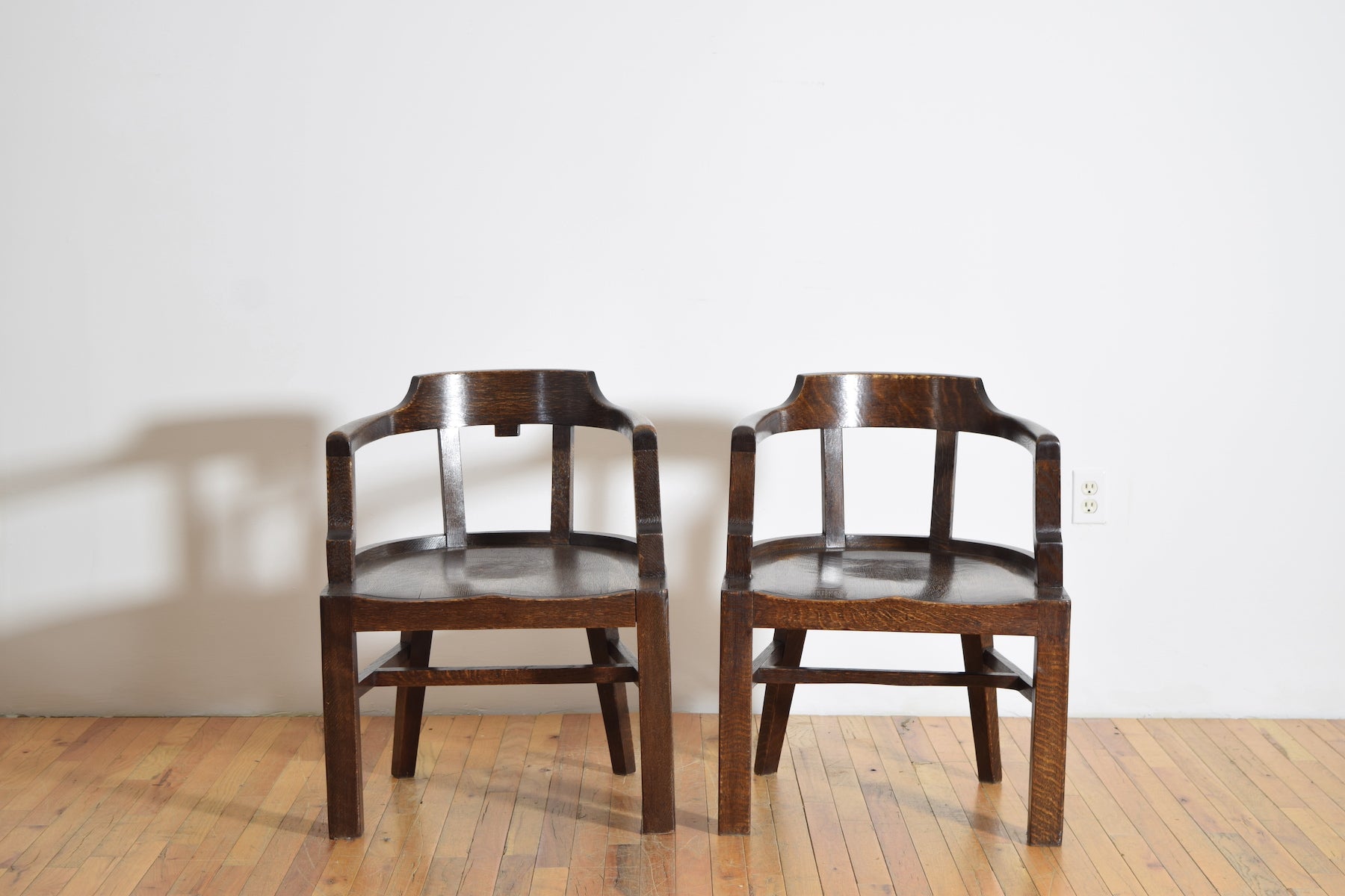 Pair of Solid Oak Armchairs – ROBUCK