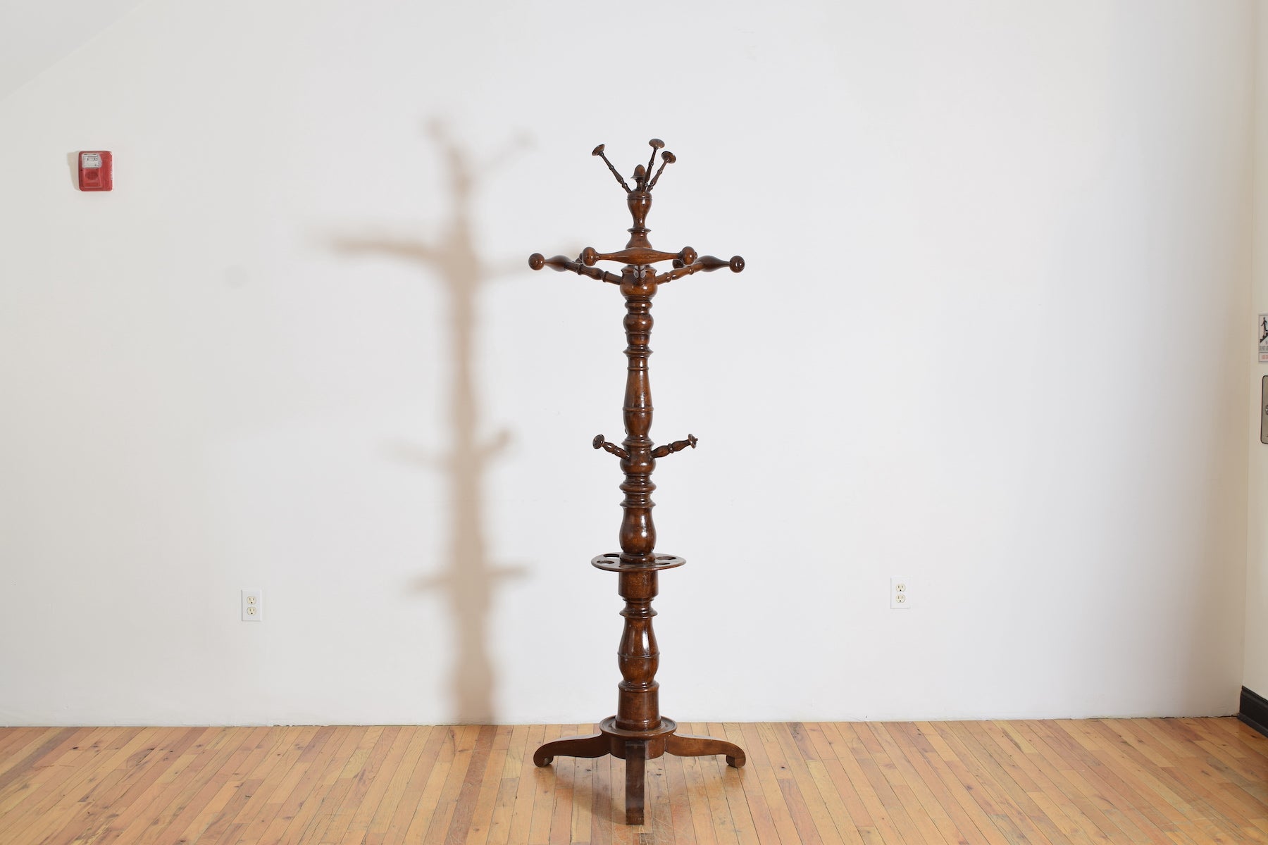 Turned Walnut Hat, Coat, and Umbrella Stand – ROBUCK