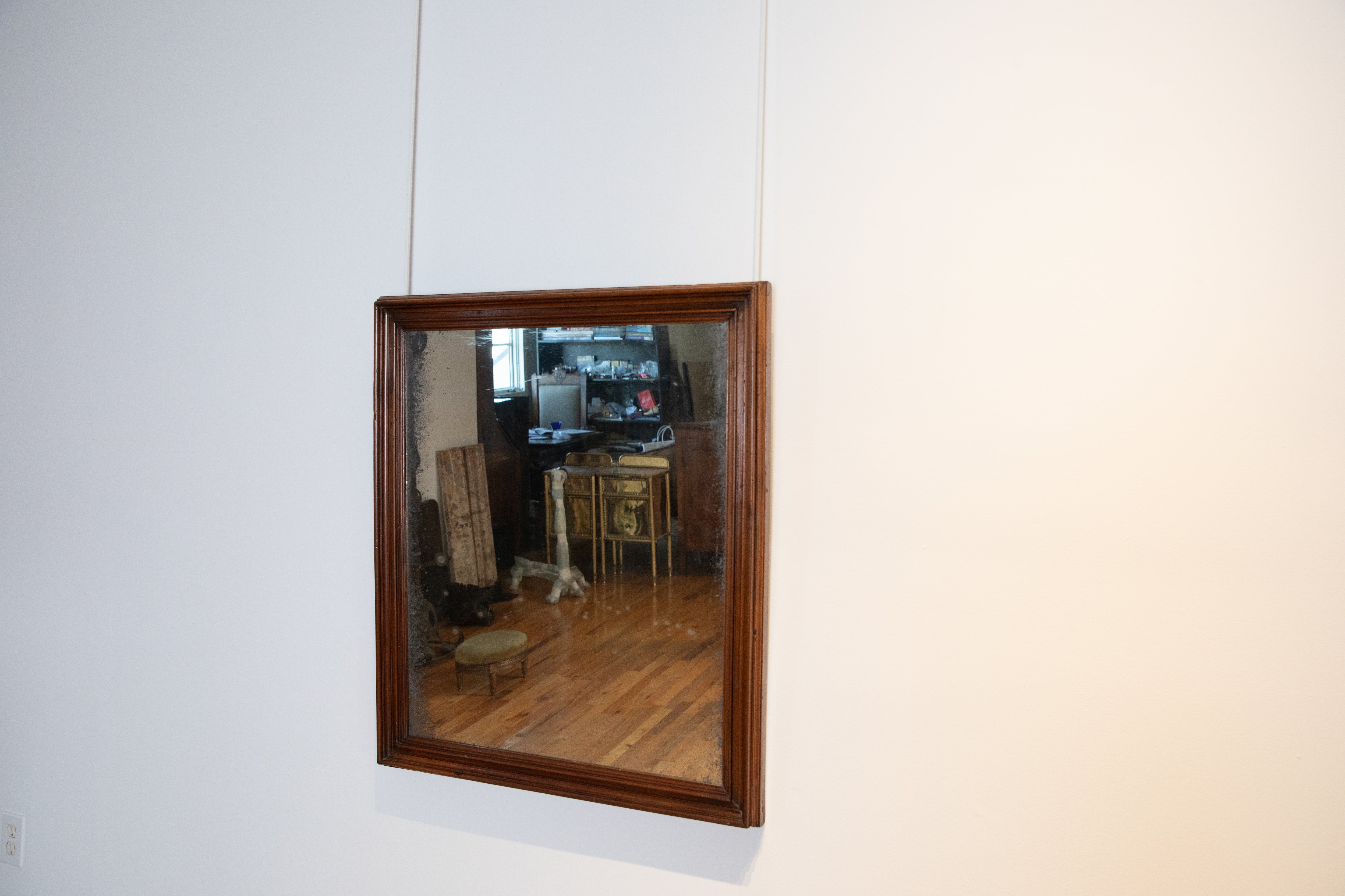 Shaped Walnut Mirror – ROBUCK